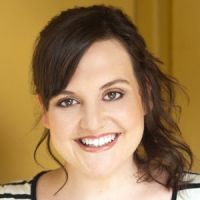 Lynsey Bonell's Comedy Profile | Hot Water Comedy Club