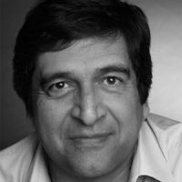 Vahid Jahangard's Comedy Profile | Hot Water Comedy Club